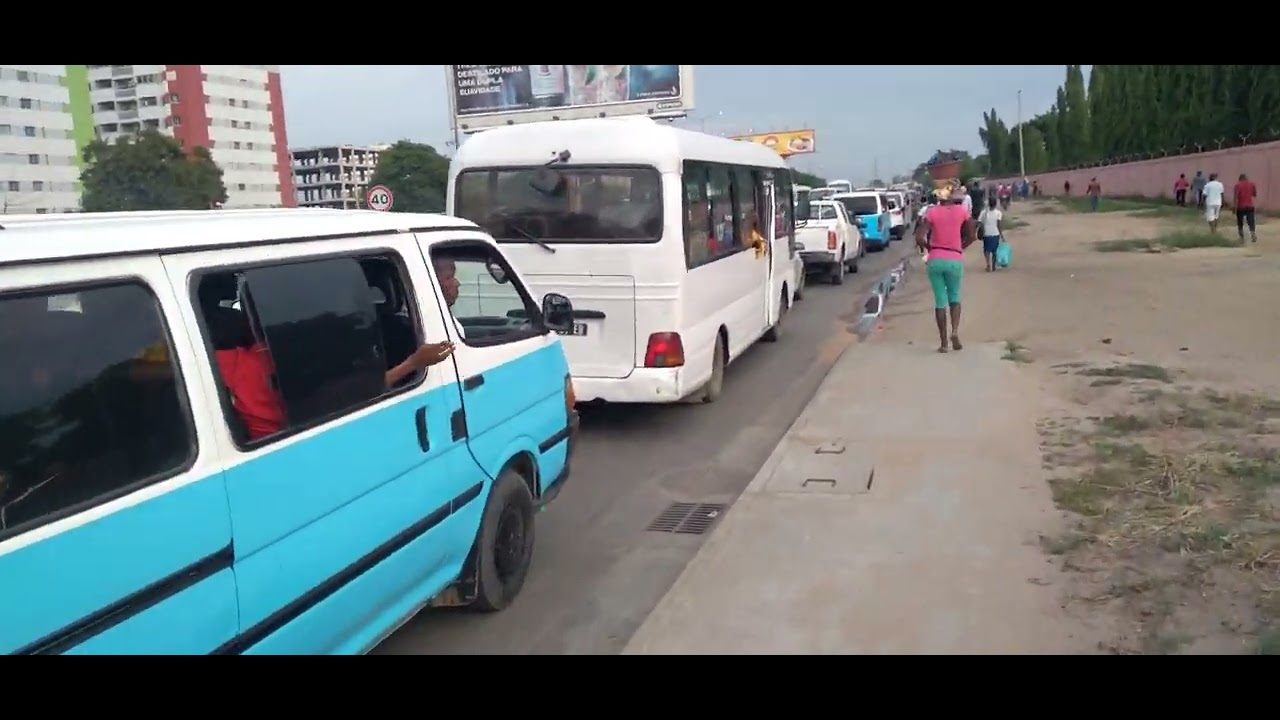 ENGARRAFAMENTO NA CAPITAL DE ANGOLA -LUANDA - YouTube
