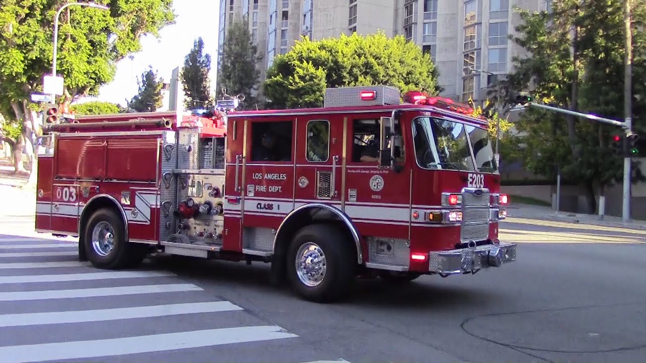 LAFD STA. 3 responding. - YouTube