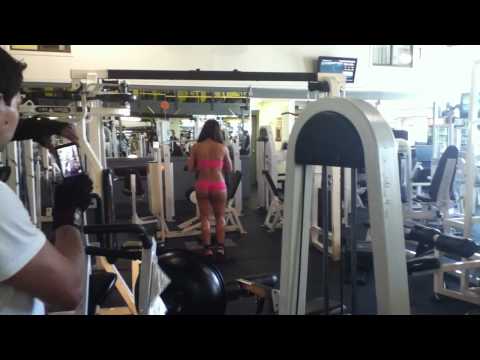 Rosa Acosta Having A Shoot In A Bx Gym