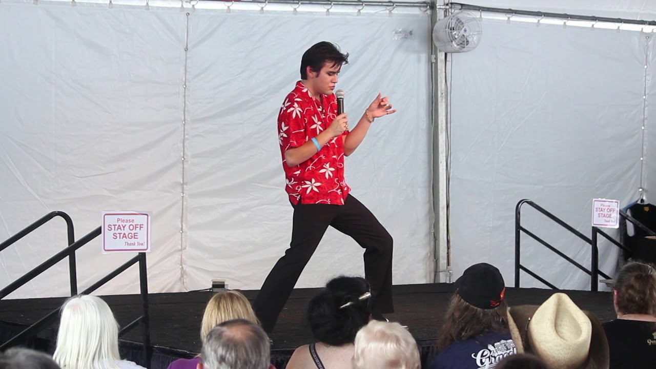 Taylor Rodriguez sings 'Love Me' Elvis Week 2017 - YouTube