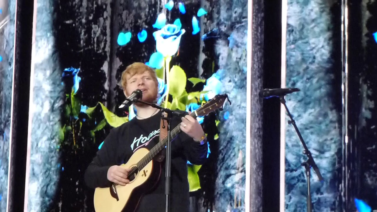 Ed Sheeran - Perfect (Live in San Francisco) - YouTube