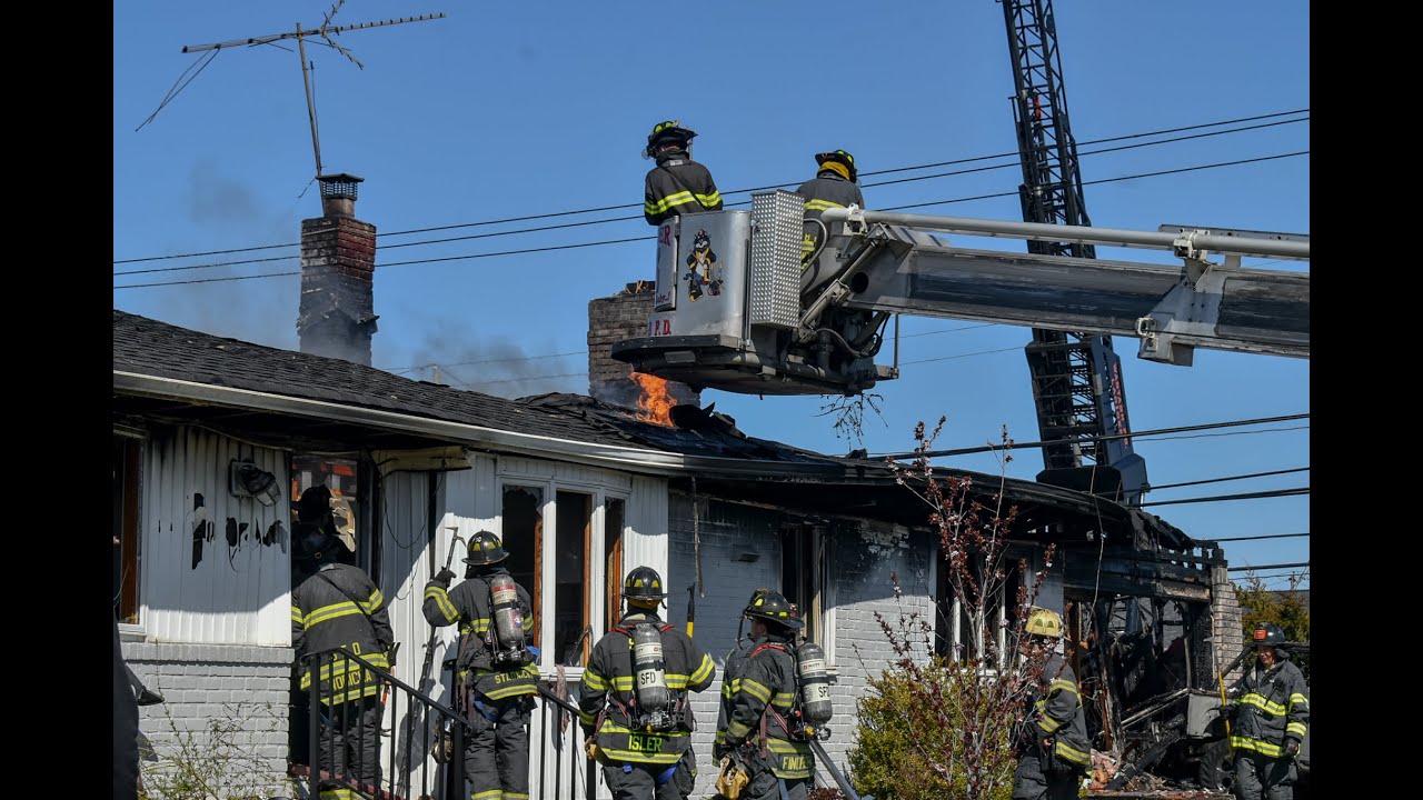 Wantagh House Fire 423 Holmes Street - 04/09/23 - YouTube