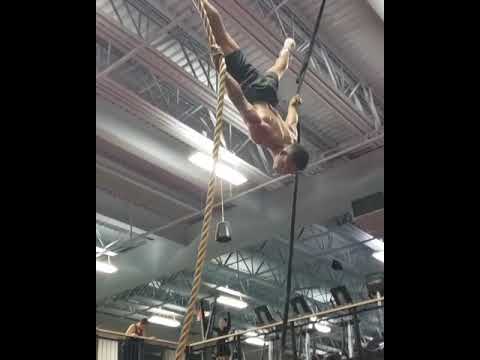 Acro yoga ninja acrobatic - YouTube
