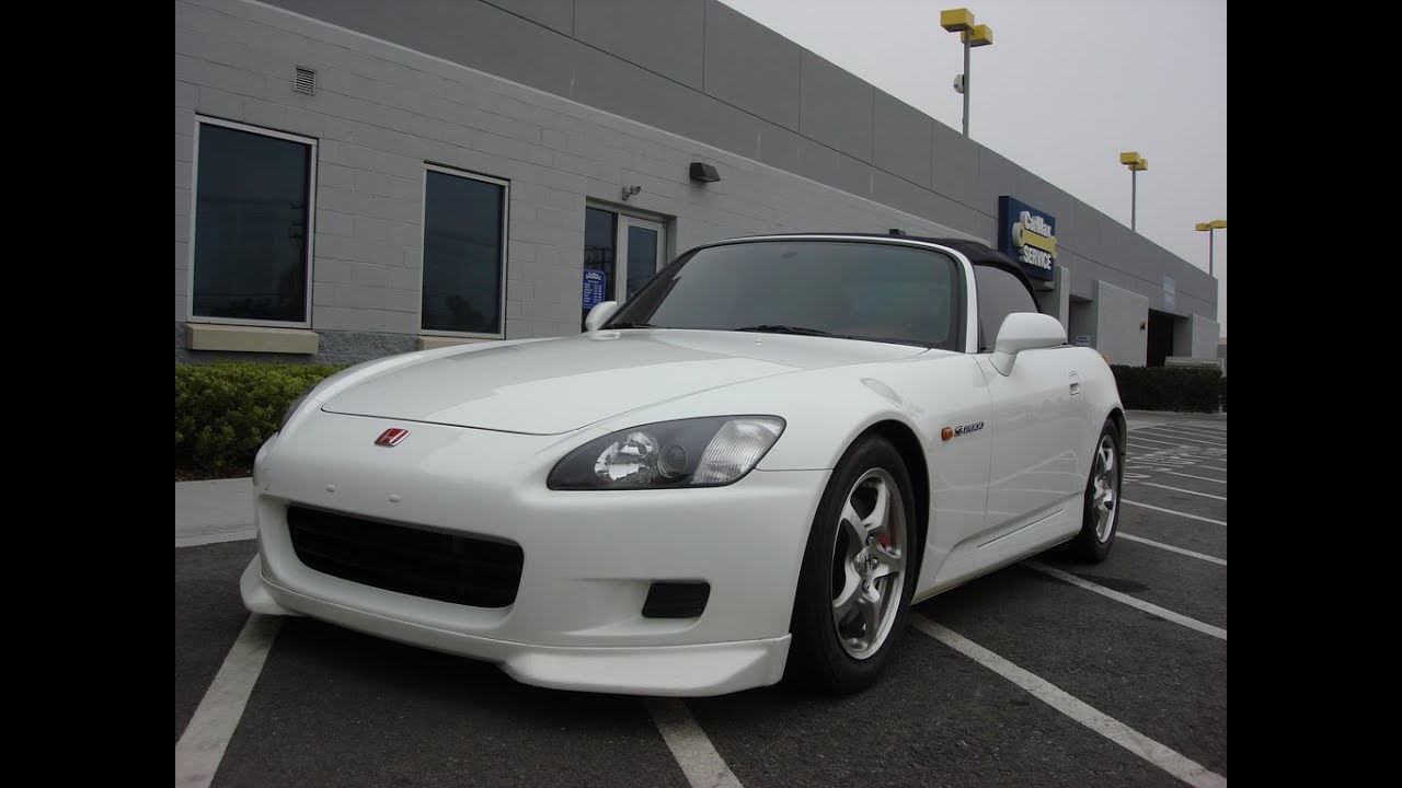 Insane Honda S2000 fly by exhaust sound - YouTube