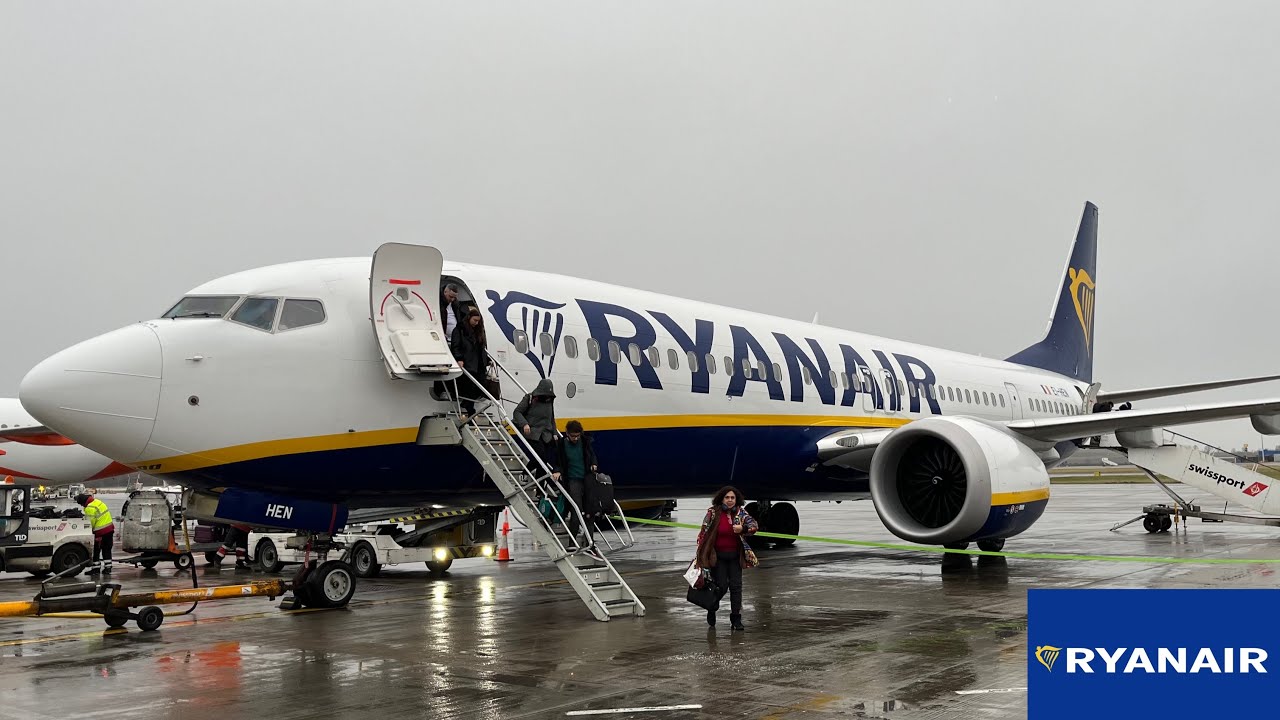 Ryanair Takeoff & Landing Boeing 737 MAX 8-200 ( EI-HEN ) RK 9827 ...