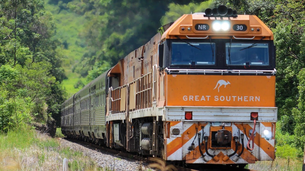 Standard Gauge Trains in QLD and NSW - YouTube