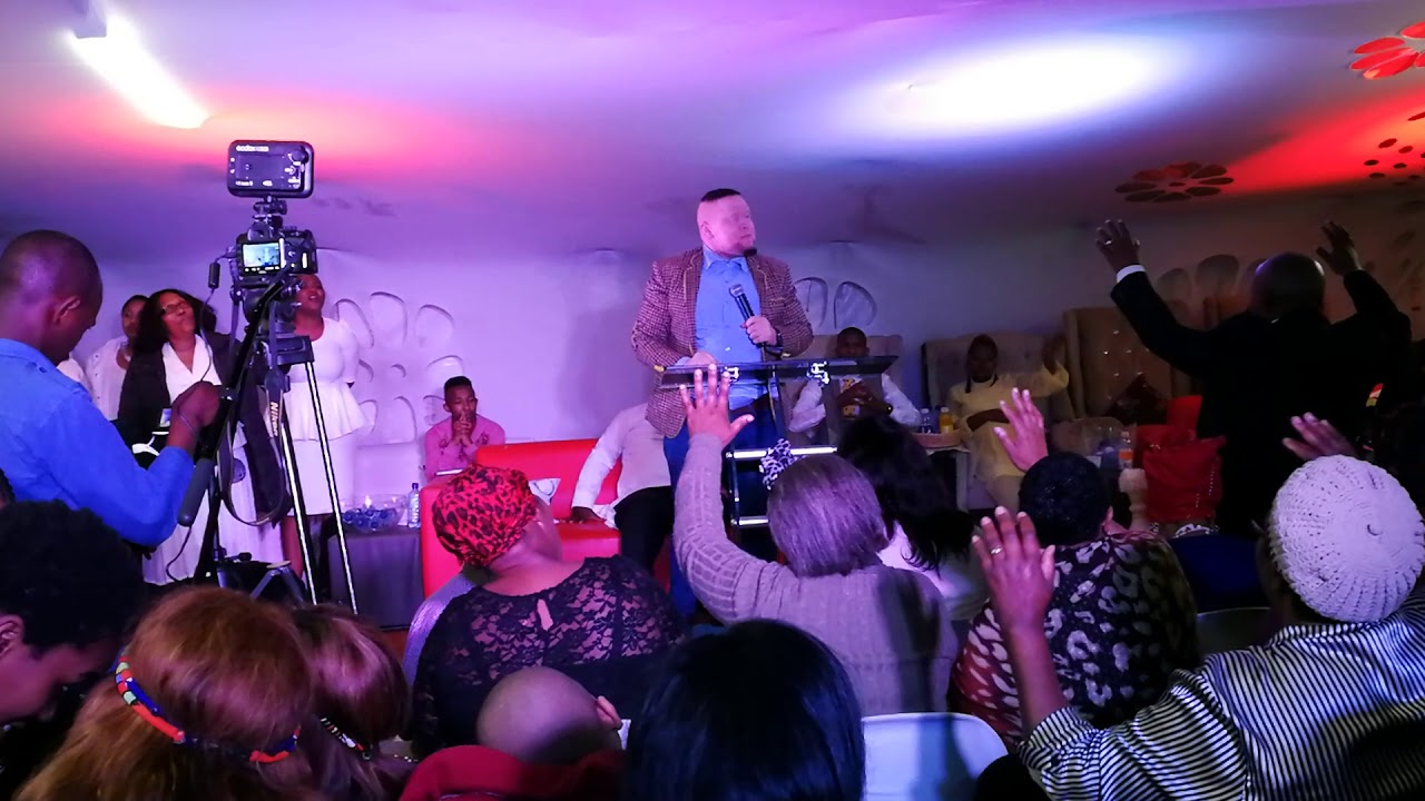 Sgwili Zuma - Jehova UnguMalusi Wami - YouTube