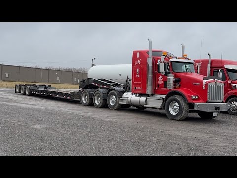 2018 kenworth T800 tri axle heavy haul walk around