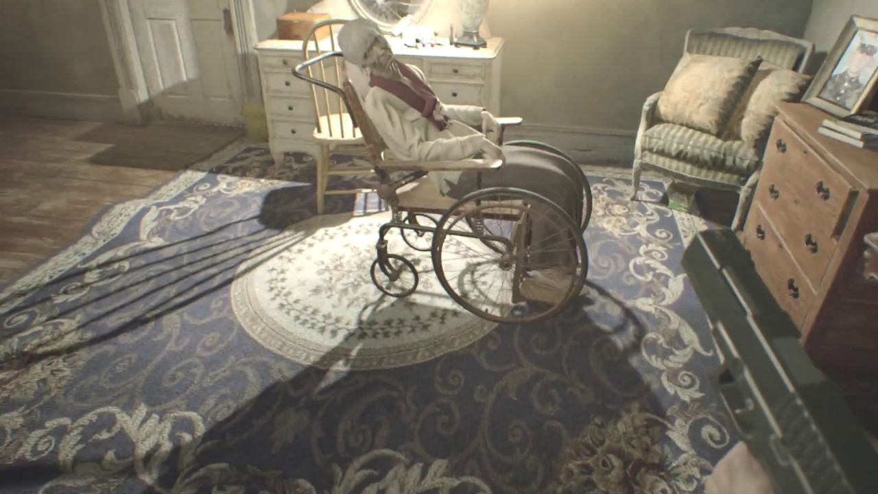 Resident Evil 7 Set the Clock in the First Snake Room - YouTube