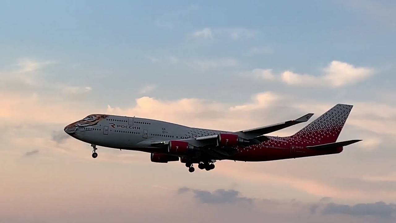 [HD] Rossiya Airlines "Amur Tiger Livery" | Boeing 747 | Sunset Landing ...