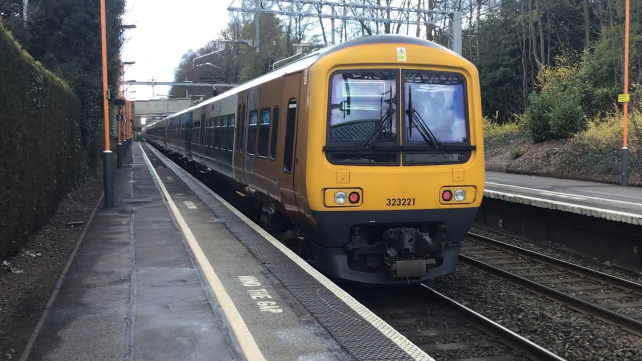 West Midlands Railway Class 323 At Barnt Green Station - YouTube