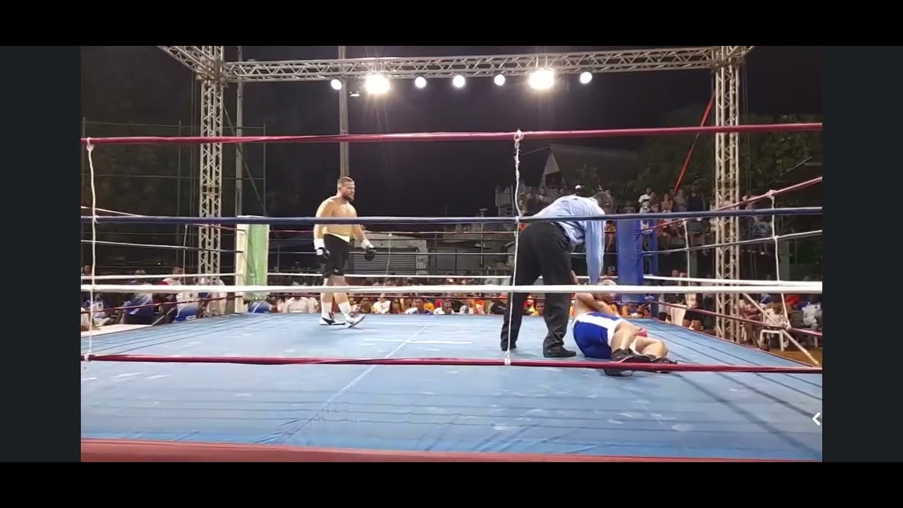 US Heavyweight Zeno Vooris Goes 4-0-4KO With Brutal Knockout - YouTube