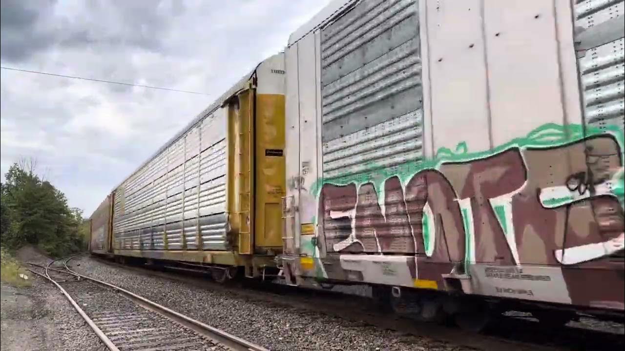 NS 1135 SD70ACe leads NS 18N through Piscataway,NJ with a nice K5LLA - YouTube