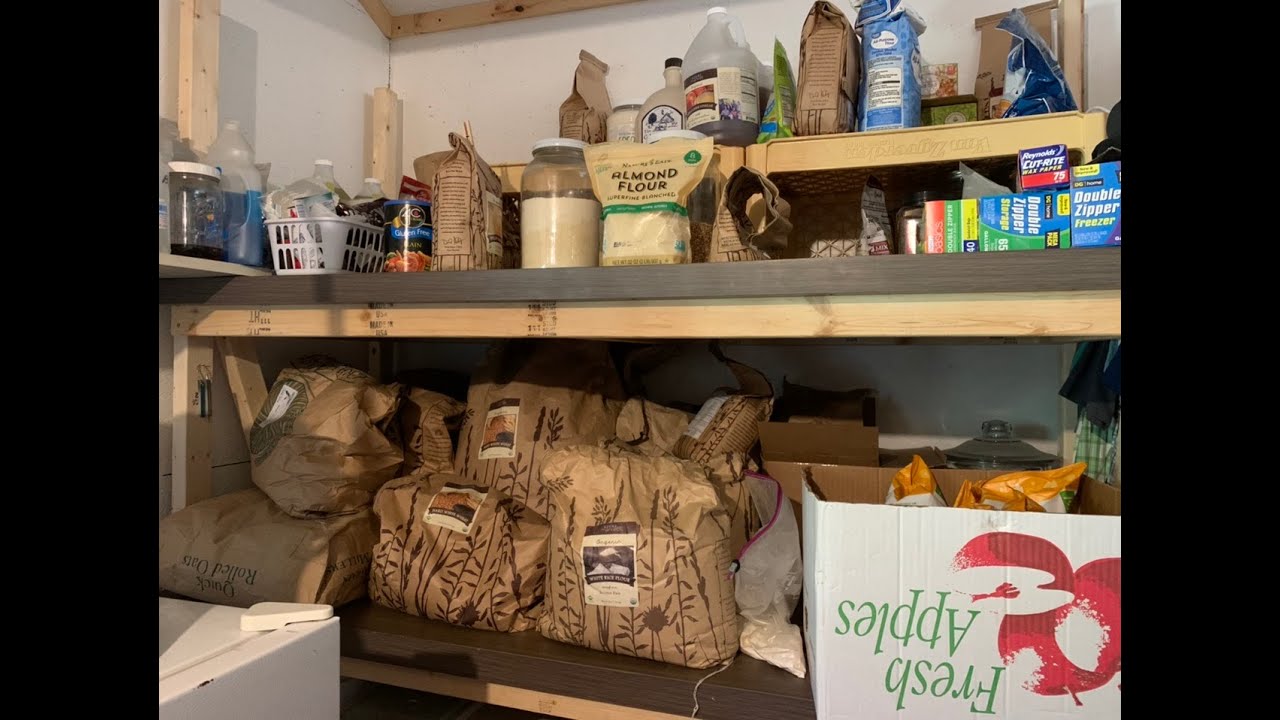 FAMILY OF 10 BULK FOOD PANTRY TOUR - YouTube