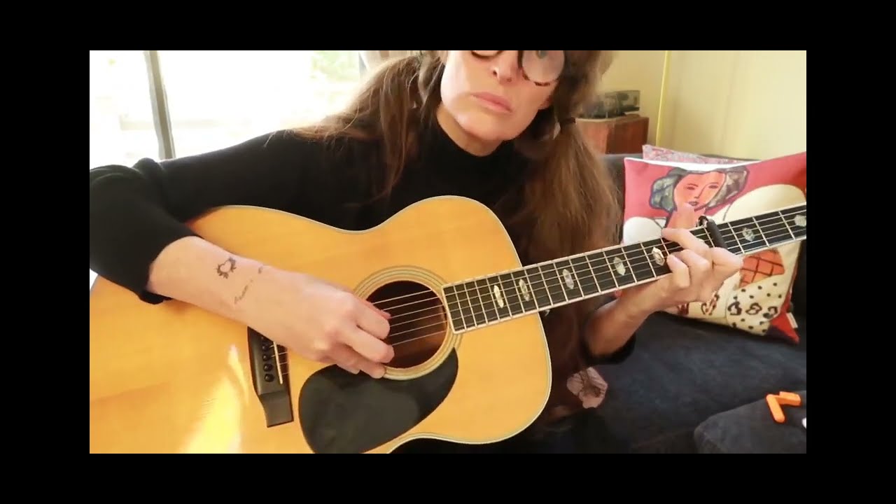 Kerri Powers Covers John Prine's Speed of the Sound of Loneliness - YouTube