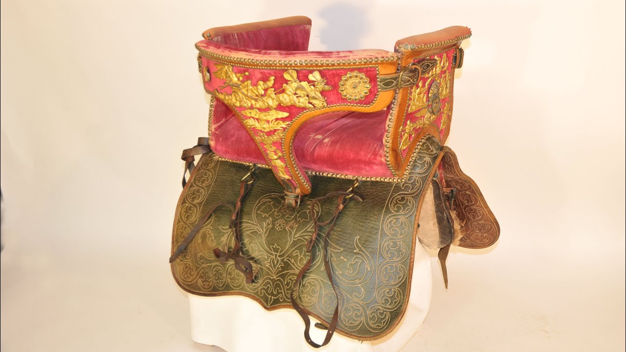 A Spanish Side Saddle, the Jamuga (english version). - YouTube