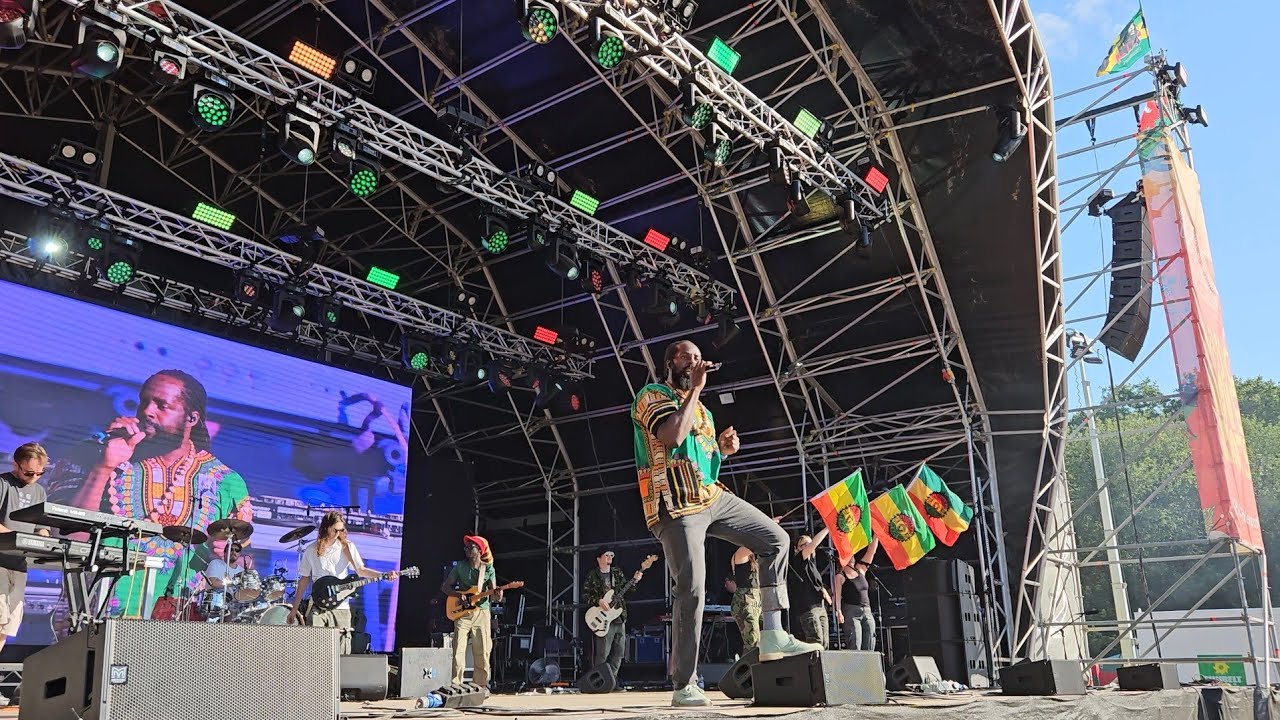 Da Fuchaman and his Fire Blaze Band 'Jah Never Fail' Reggae and Riddim ...