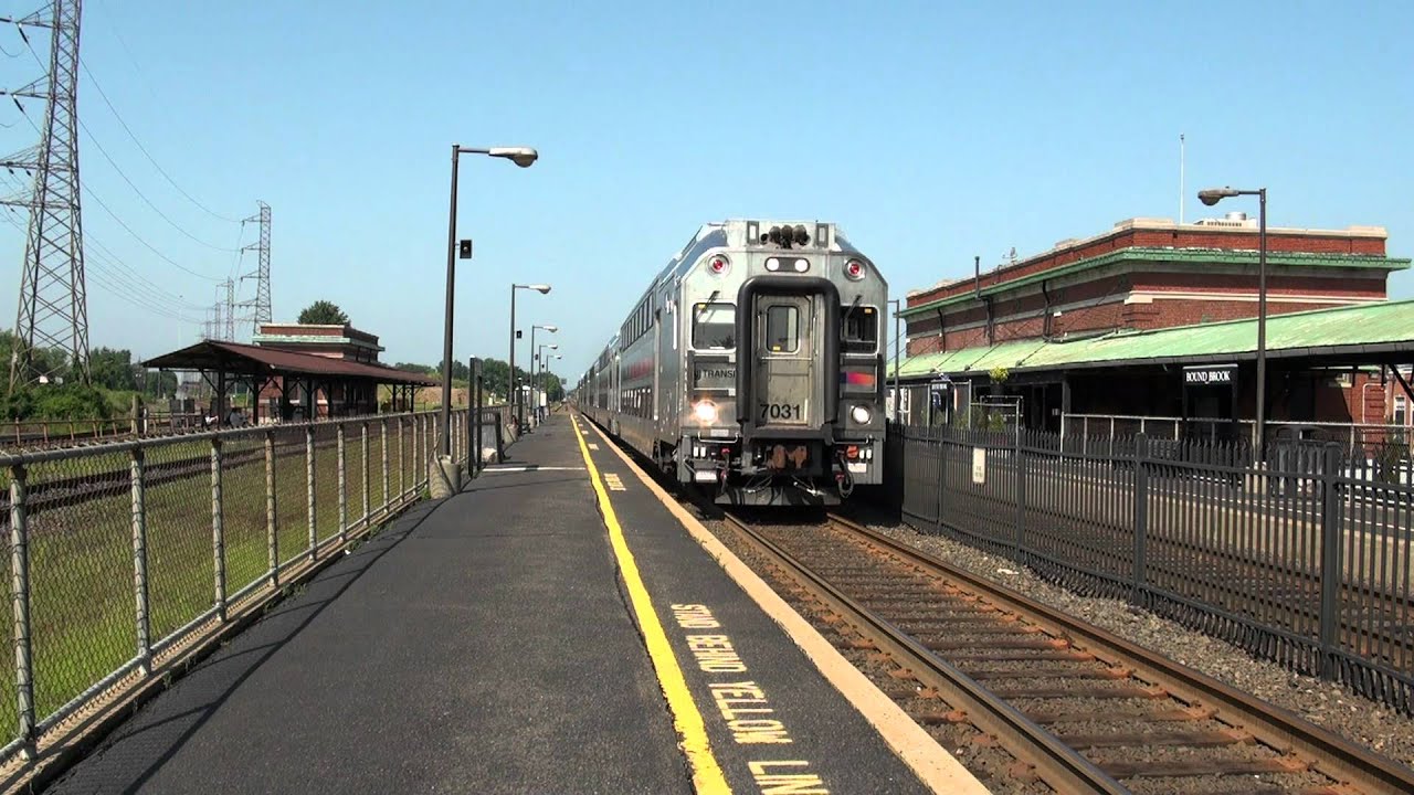 NJ Transit Arriving and Departing Bound Brook - YouTube
