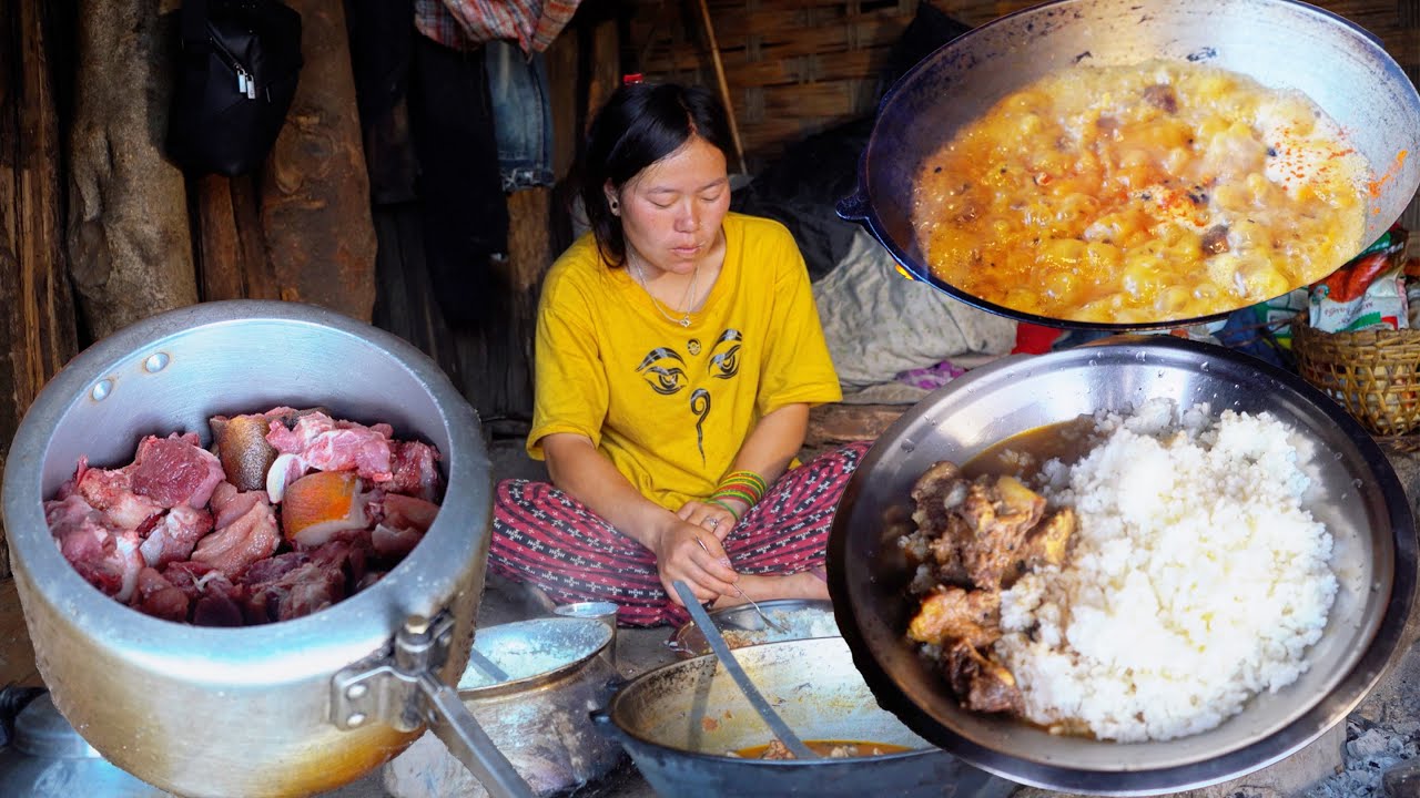 Laxmi cooking pork curry rice || Himalayan shepherd life || - YouTube