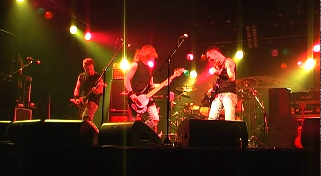 Skinflint - For Whom the Bell Tolls (live at Stormin the Castle 2011 ...