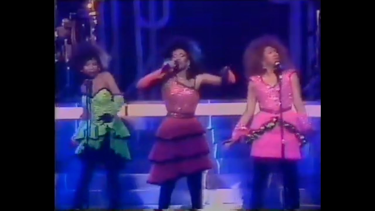Pointer Sisters Slow Hand Live in Paris 1985 - YouTube