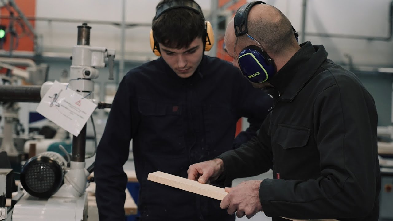 🌳🪵🏗️ Vivre le bois ! Bac pro Technicien menuisier agenceur (TMA) - YouTube