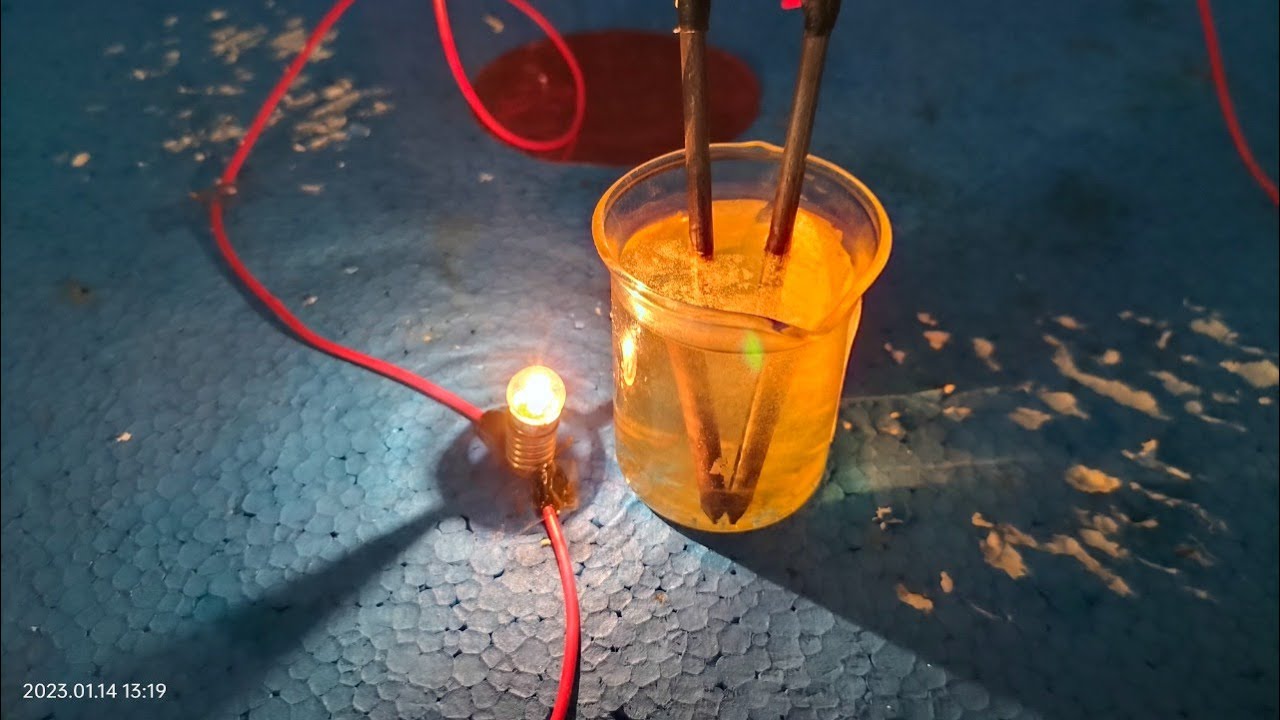 Eksperimen Uji Larutan Elektrolit - YouTube