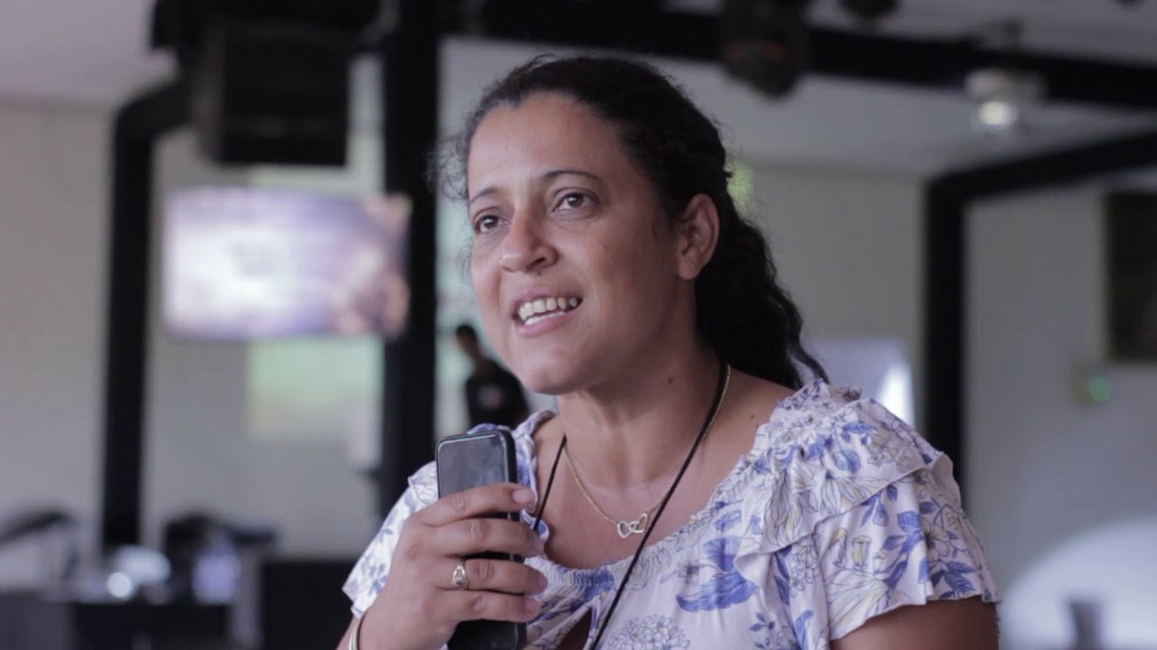 Depoimento Maria Melo | Seminário de Inteligência Emocional - YouTube