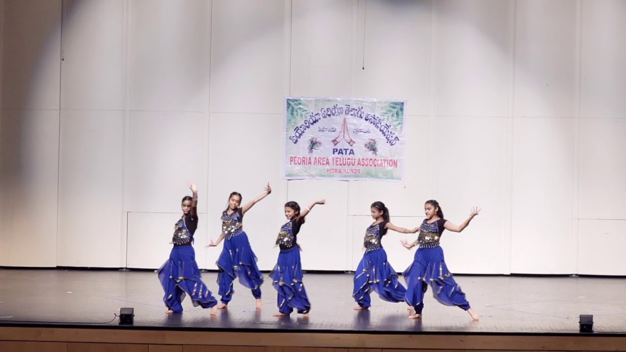 PJ Dance Group Diwali 2018 Girls Dance - YouTube
