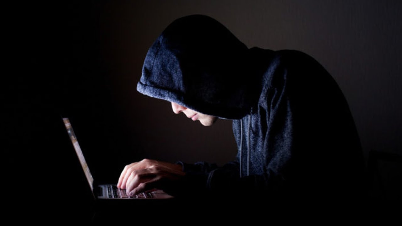 How FBI Caught the World's Most Wanted Hacker - YouTube