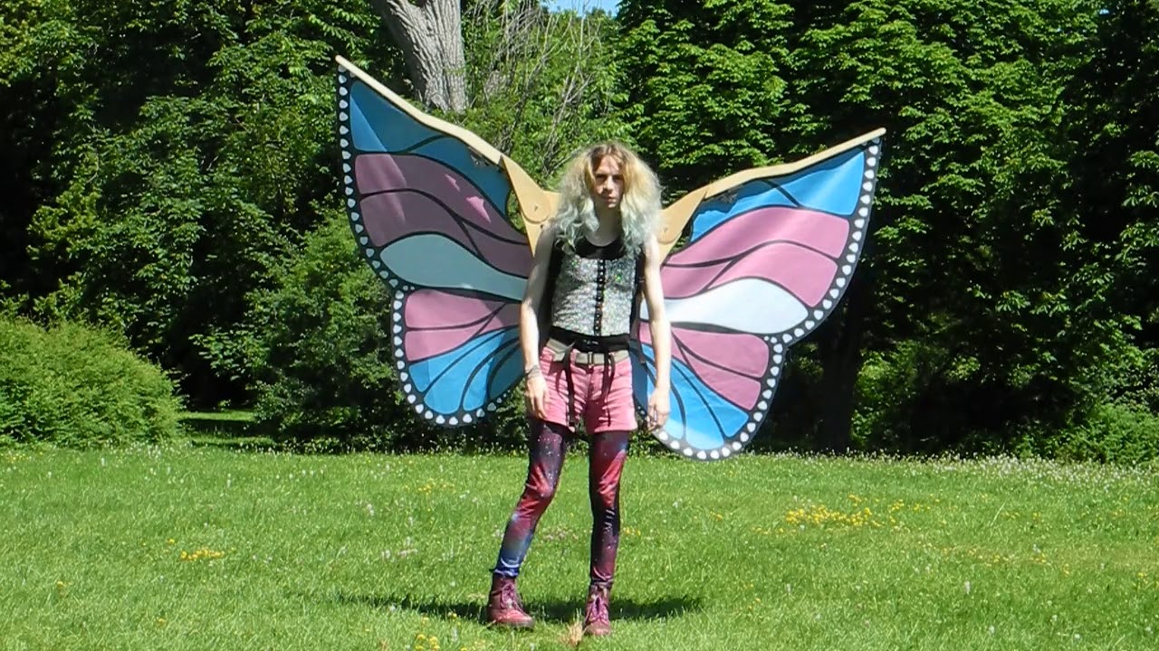 Butterfly wings showoff trans - YouTube