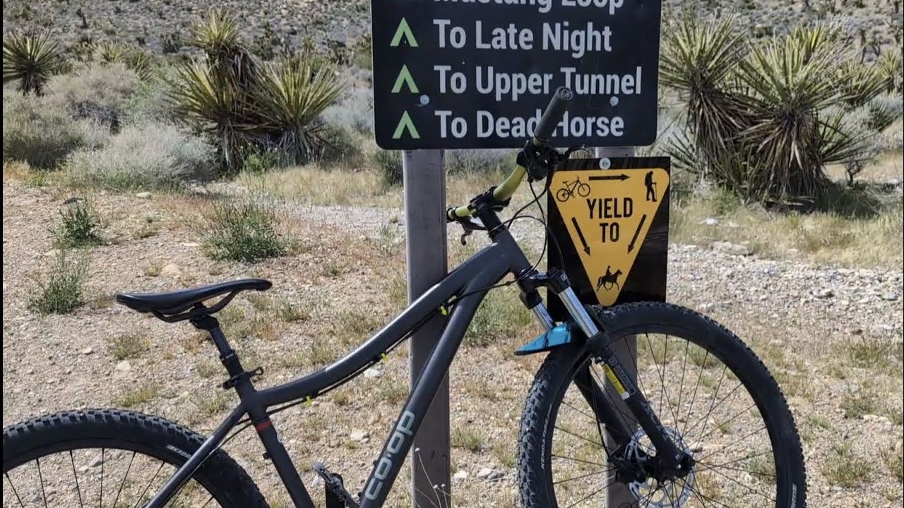 Mustang Loop MTB Trail Las Vegas Nevada mountain bike ride - YouTube