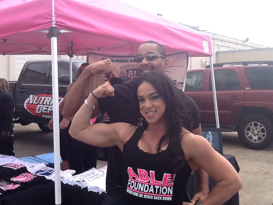 TTS: Ryan Wendt Presents Fitness Expo (Sexy Strong Women!!) - YouTube