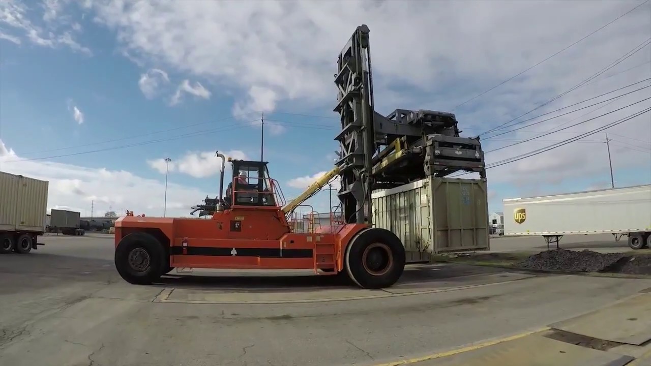 Taylor 1100 Container Handler forklift - YouTube