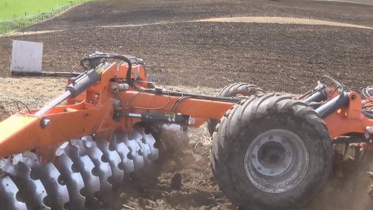 Discing With Ireland Contracting In New Zealand 2016 - YouTube