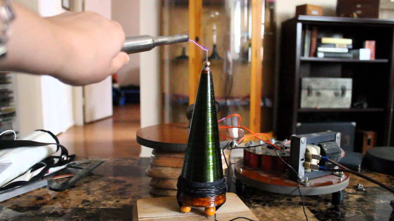 Conical Tesla coil - YouTube