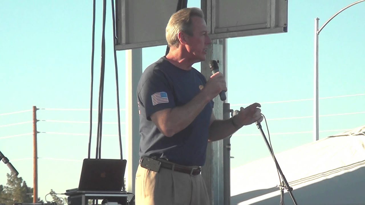 Larry Burns speaks at Dream Fest - YouTube