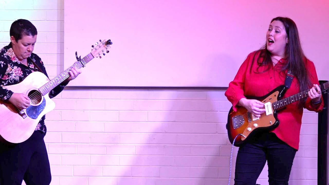 Winter (Hannah Acfield & Kelly Brouhaha) - YouTube