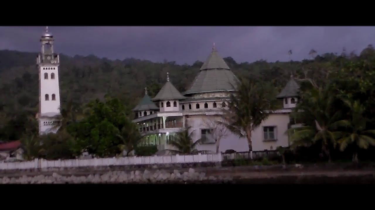 video cinematic shoot desa Hitu - YouTube