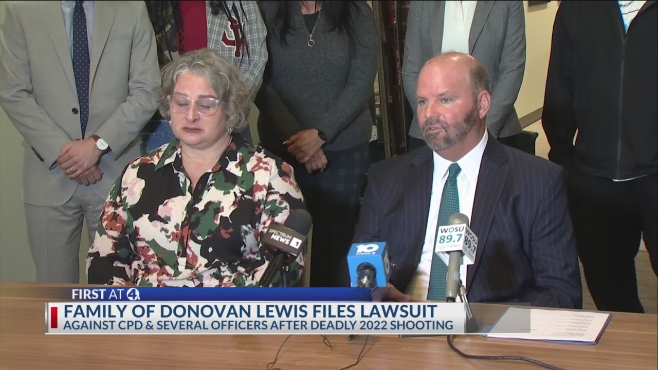 Family critical of Columbus police at scene of Donovan Lewis’ death in lawsuit - YouTube