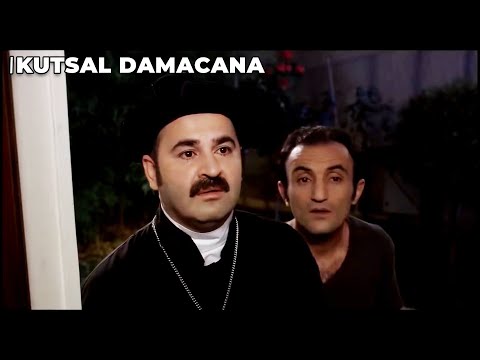 Kutsal Damacana - Utanmıyor Musun Duvara İşemeye | Türk Komedi Filmi