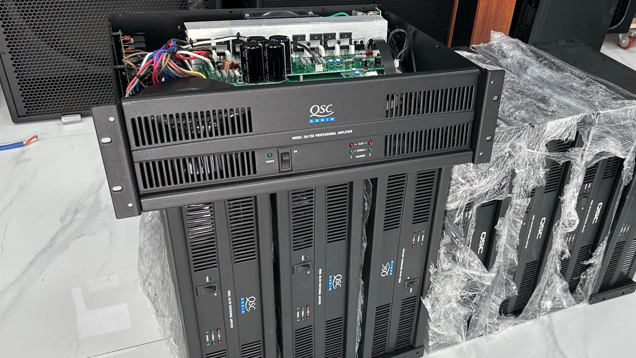 Cập bến lô đẩy mỹ QSC ISA 750 công xuất lớn và giá êm nhất đây ạ ...
