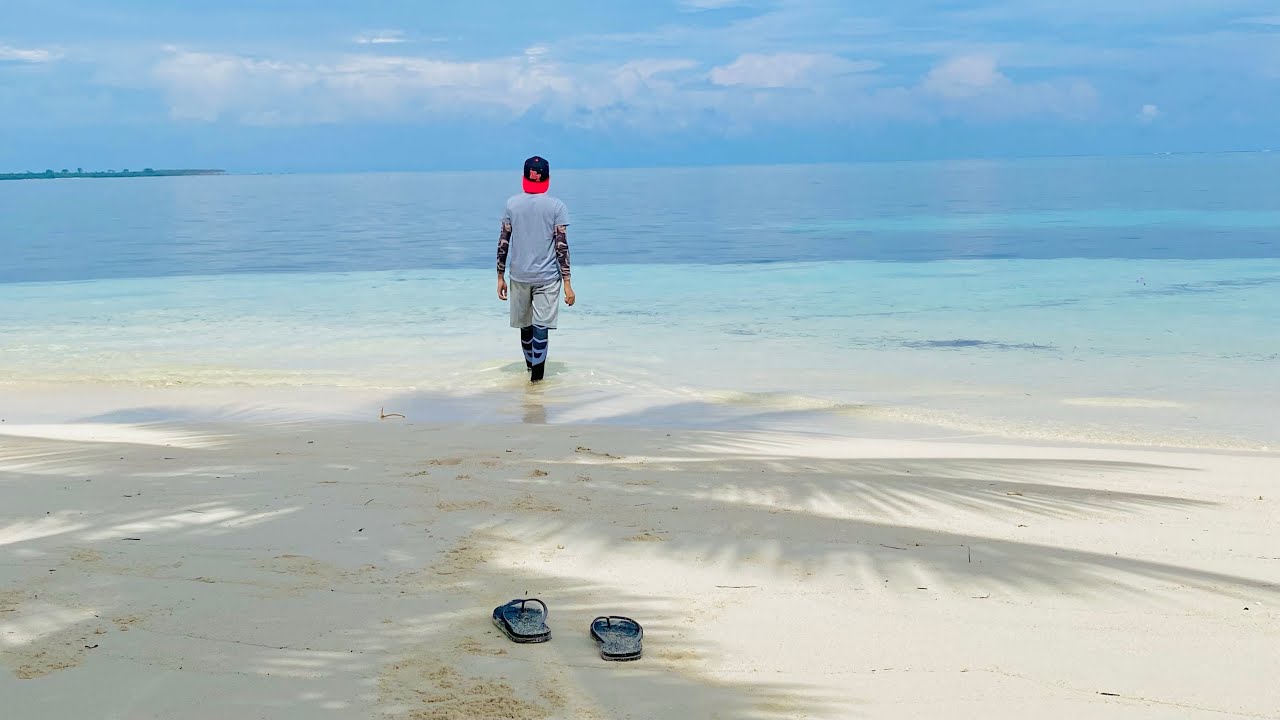 Explore Balabac, Palawan : Inikot ang SICSICAN ISLAND (Less Talk Vlog ...