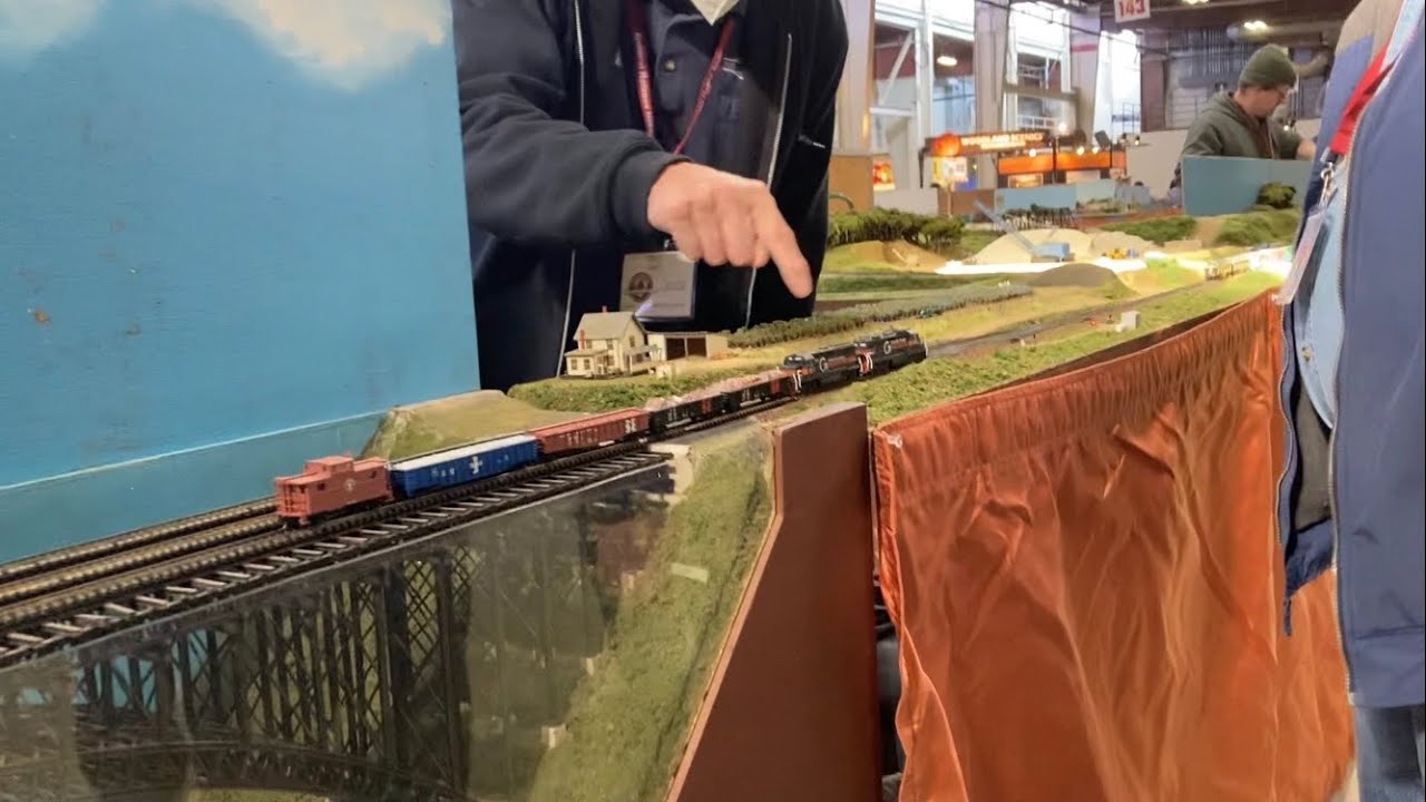 Taking the Train to the Train Show - Amherst Railway Society Show 2022 ...