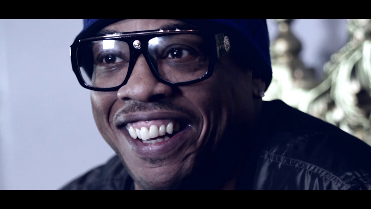 Dizzle the comedian names his birthday cocktail "Dizzle Deluxe 3000 ...