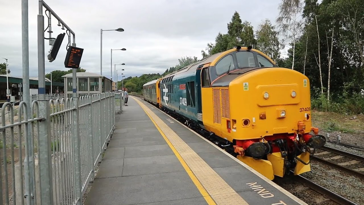 Trains at Chesterfield 22/08/18 - YouTube