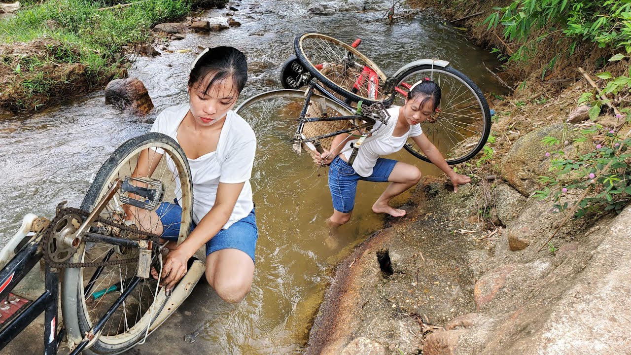 Repair and restore a bicycle found in a stream - turn a rusty old ...