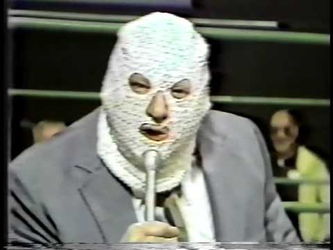 "El Santo" (January 1981) - YouTube
