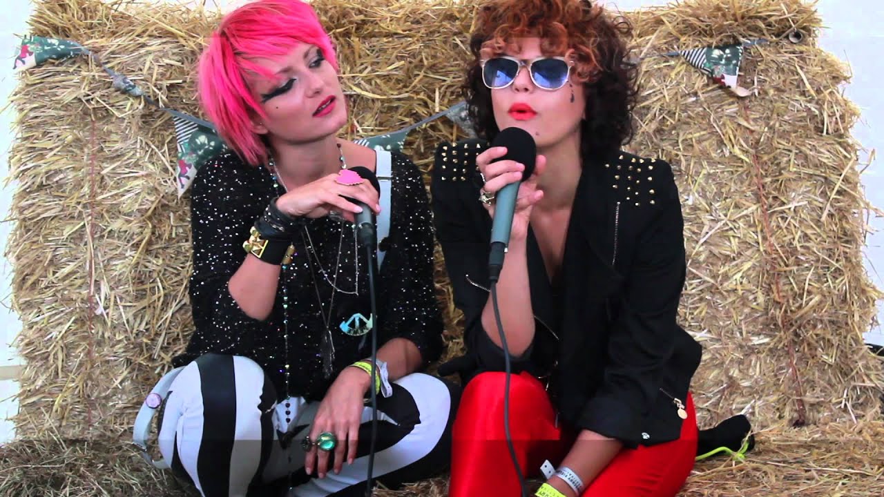 Red N Pink @ Strawberry Fields Festival 2012 - YouTube