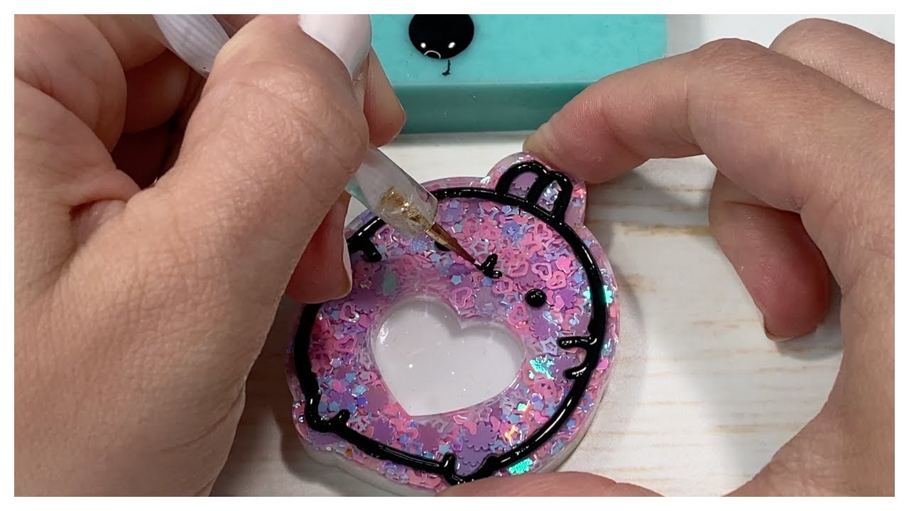 How I Fill in the Details in my Resin Pieces - YouTube